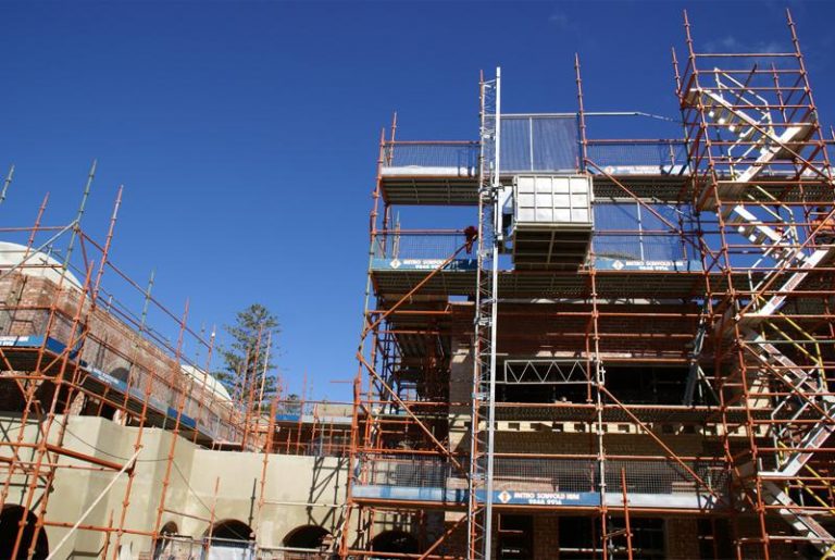 Rack and Pinion Hoist – Scaffold Hire Perth